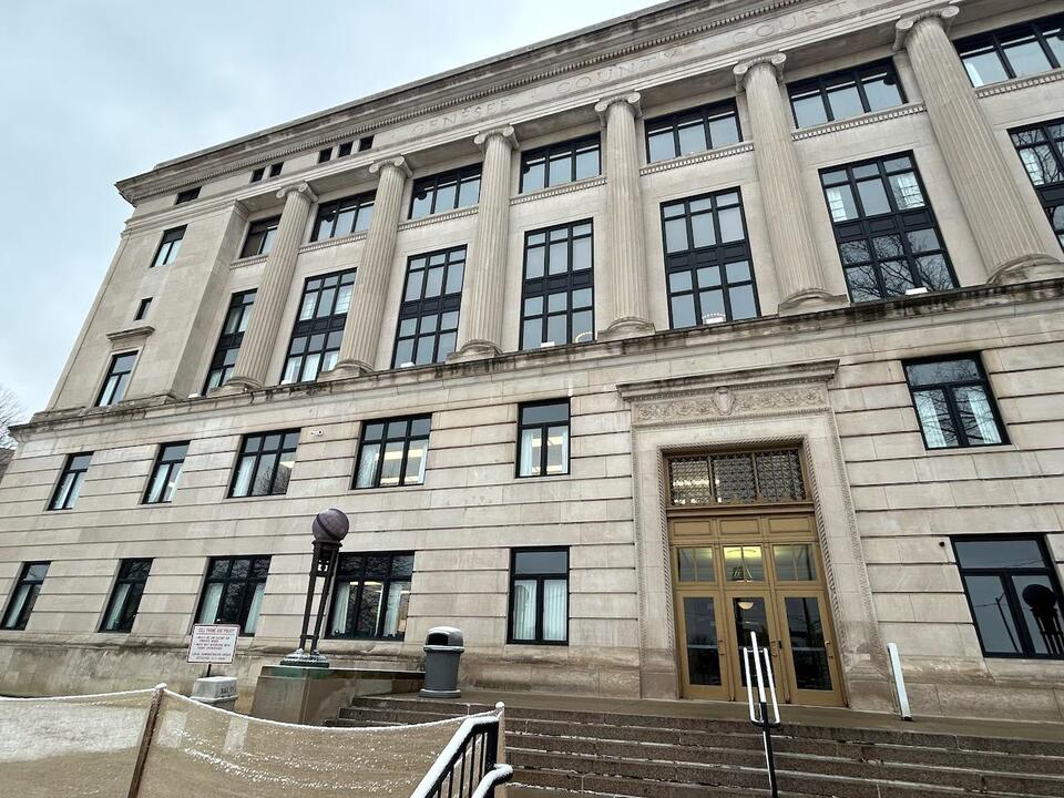 Fenton man found guilty of trying to kill ex-fiancée, shooting her in ...