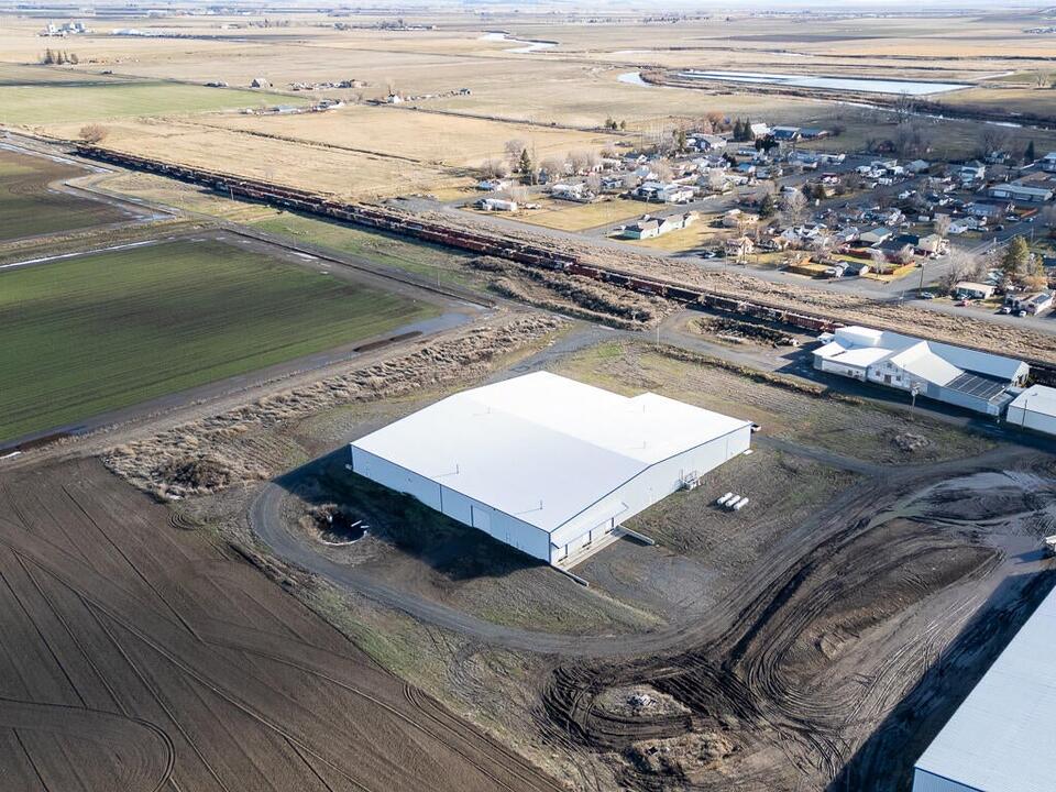 Warehouse For Sale in Merrill, Oregon On 5 Acres, shown by Andra ...