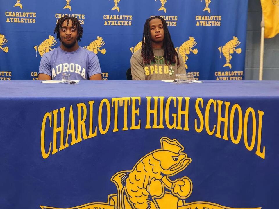 AREA ROUNDUP: Tarpons Brown, Wesley sign letters