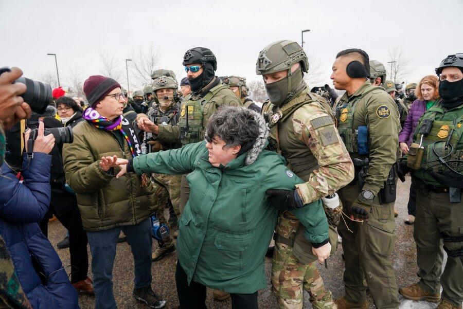 FBI blocks Minnesota officials from probe of ICE shooting - NewsBreak