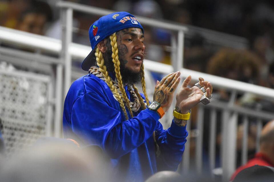 Tekashi 6ix9ine Unveils Wild New Face Tattoo Ahead of Prison Bid ...