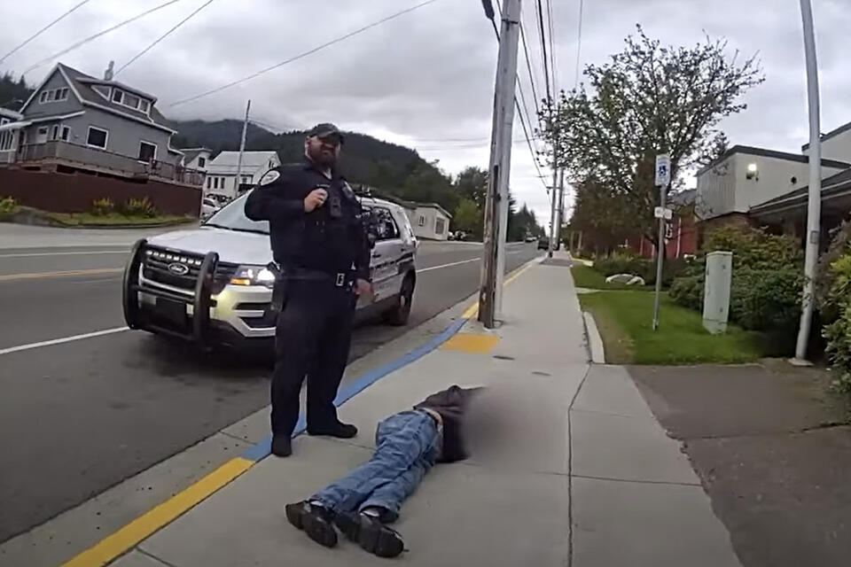 Former Juneau police officer cleared of criminal charges following ...