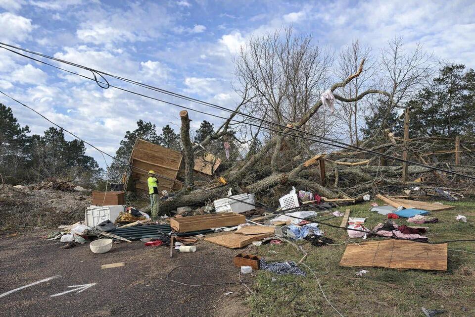 At least 2 injured after tornado in Marion County - NewsBreak