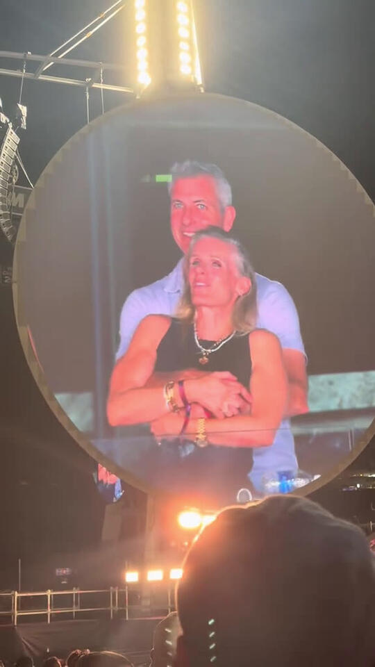 Coldplay Concert: Moments of Chaos and Surprise - NewsBreak