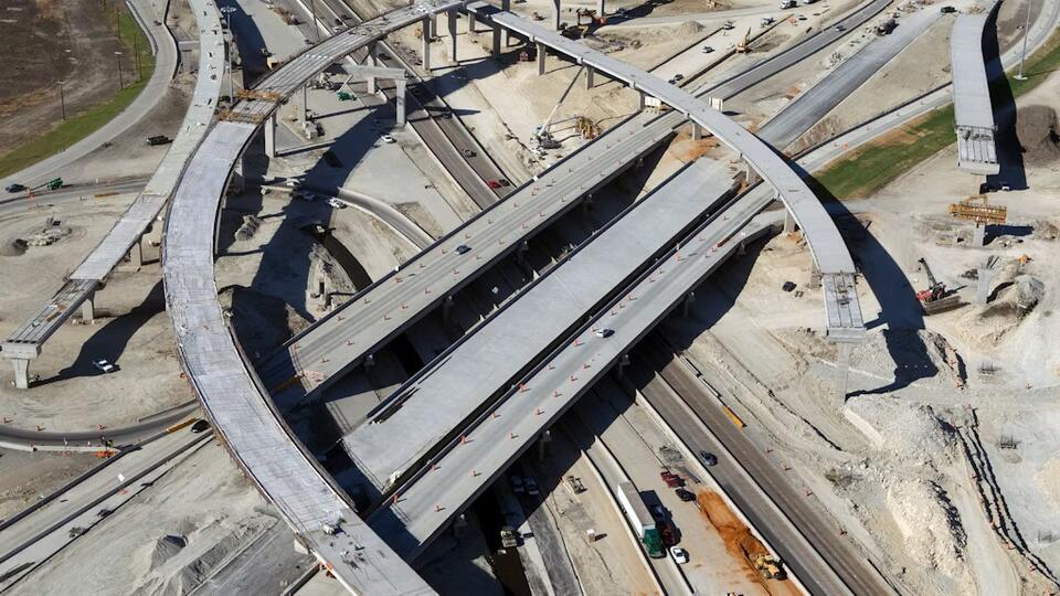 Why America’s Highway Expansion Projects Are Doomed to Fail - NewsBreak