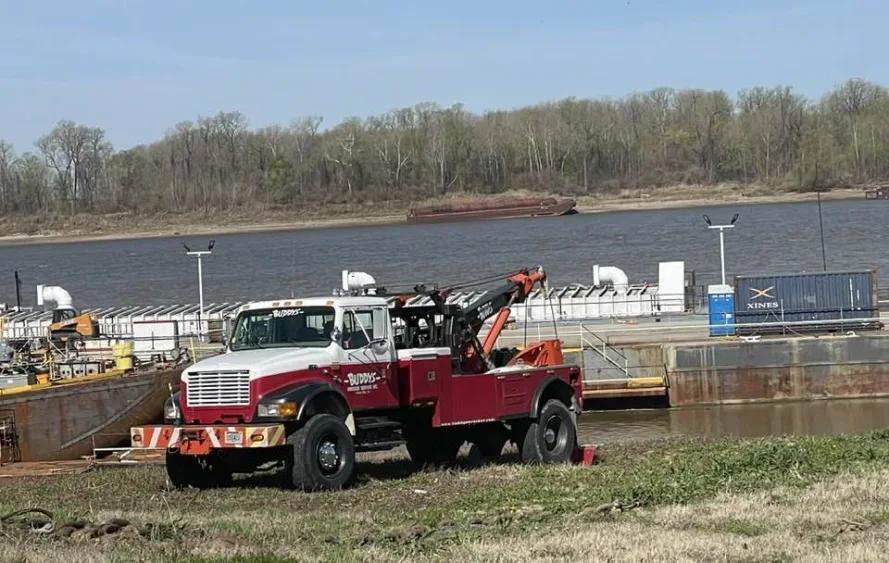 Identities Released from Fatal Crash in Western Kentucky - NewsBreak