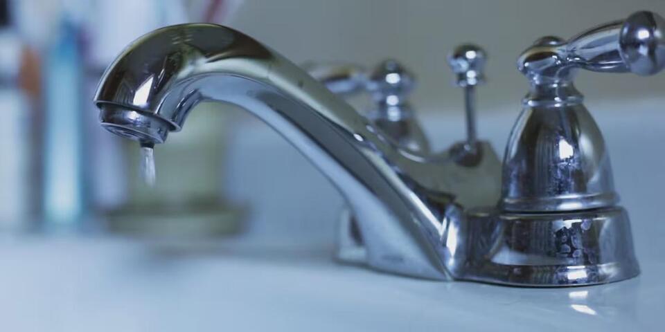 Oahu residents asked to conserve water amid power disruptions - NewsBreak