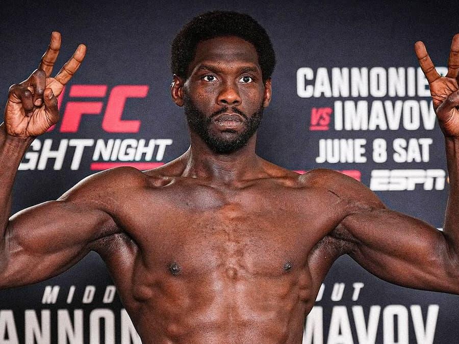 Cannonier vs Imavov on weight at UFC Louisville, one fighter misses