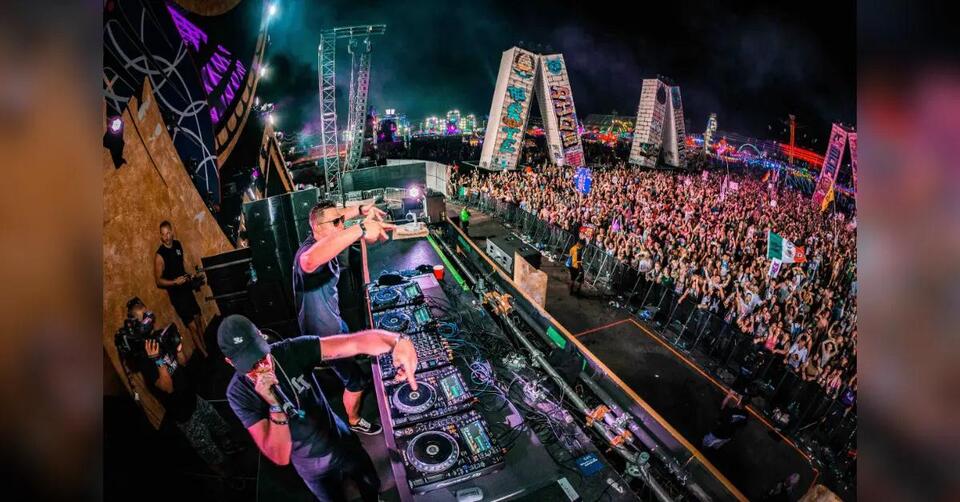 Gen Z Is Ditching Alcohol at Concerts—Here's What They're Using Instead ...