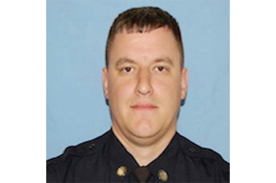 Matthew Farwell asks judge to move trial to Rhode Island over ...