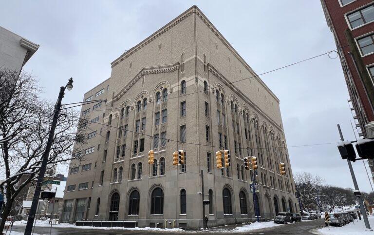 Michigan Bell building in downtown Grand Rapids sells for nearly $18.8M ...