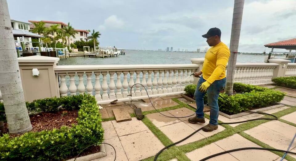 Expert offers tips to avoid seawall collapse this hurricane season ...