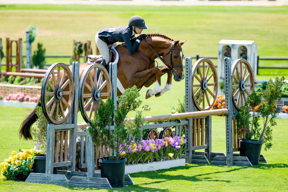 The Oaks Finale I & II Will Livestream on EQUESTRIAN+ for Free - NewsBreak