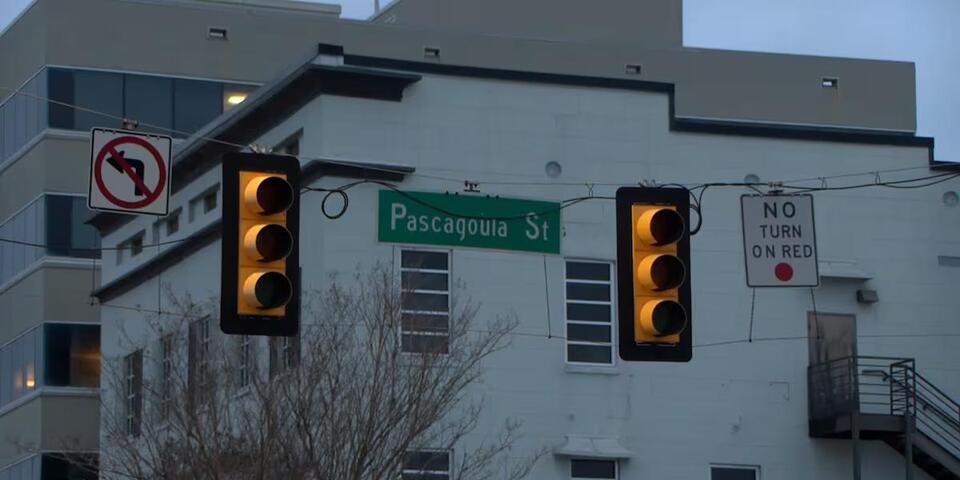 Traffic light outages in Jackson continue - NewsBreak