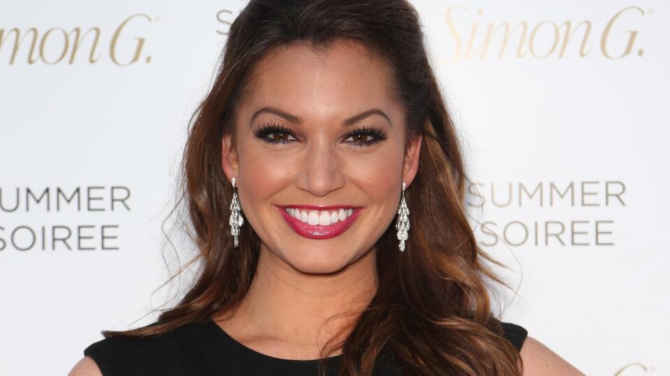 Former Bachelor Star & DWTS Winner Gives 1st Update After DUI Arrest ...