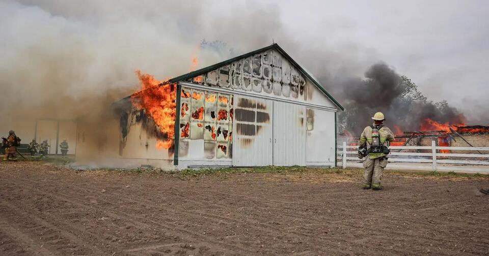Two barns engulfed in flames in unincorporated Huntley, officials say ...