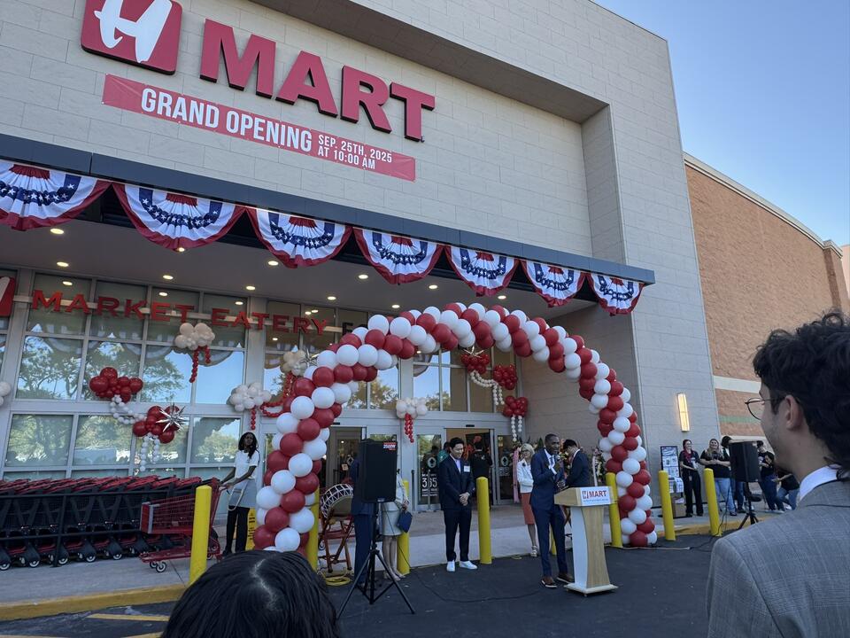 Florida’s First H Mart is Now Open in Orlando - NewsBreak