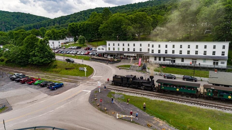 10 Secluded Neighborhoods with Deep Roots in West Virginia's Mountain ...