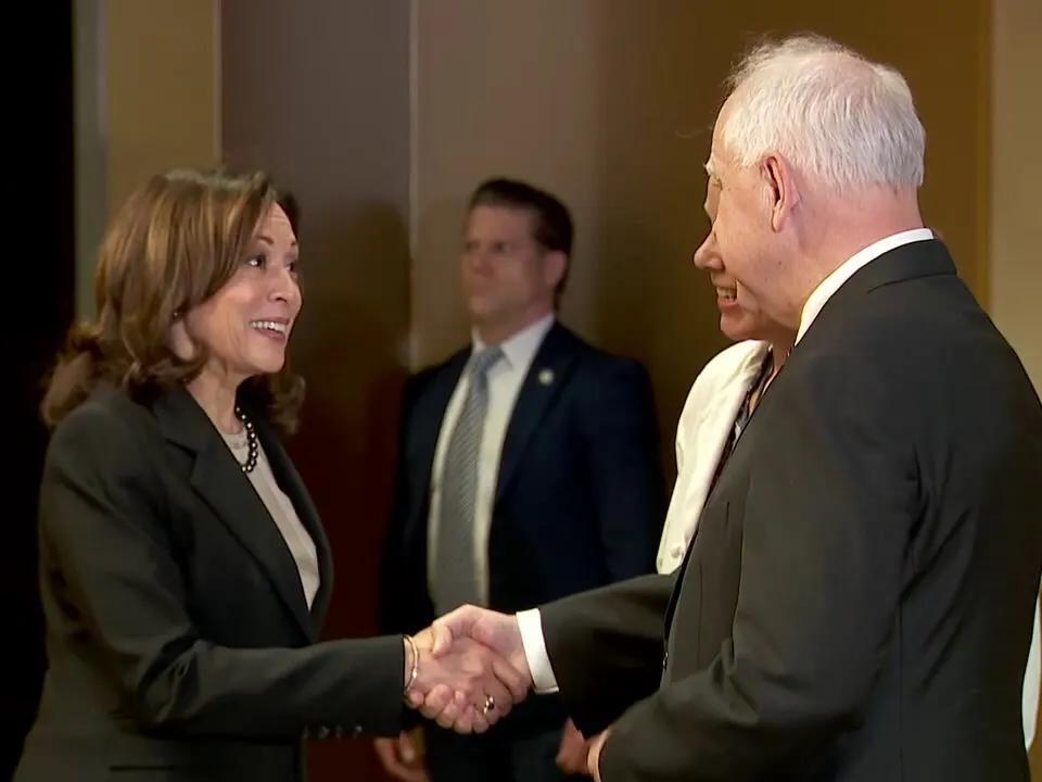 Live updates: Walz weekend plans, Harris VP meetings Live updates: Walz weekend plans, Harris VP meetings