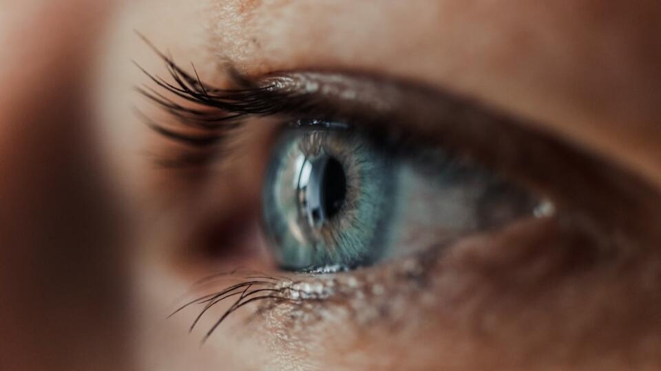 Massive FDA Eyedrop Recall Underway As Peoples' Vision May Be at Risk ...