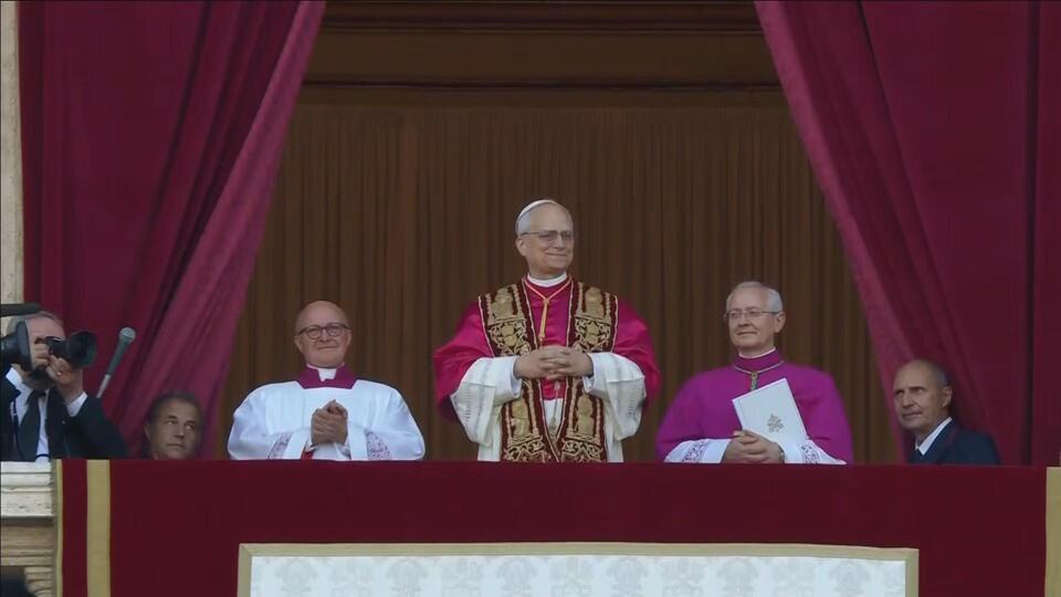 Cardinal Robert Prevost of Chicago becomes Leo XIV, the first pope from ...