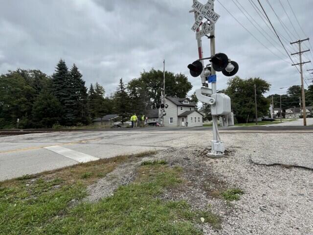 10-year-old killed after being struck by train in Painesville - NewsBreak