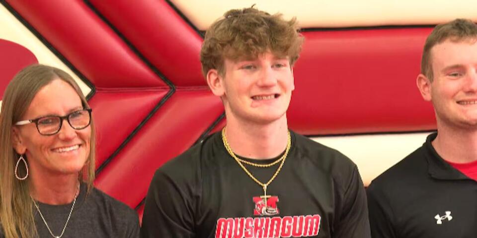 Quinton Wright signs with Muskingum for soccer - NewsBreak