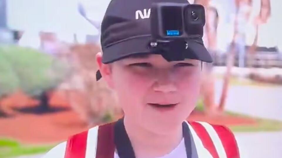 CNN reporter humiliated at Artemis II launch as kid curses on live TV ...