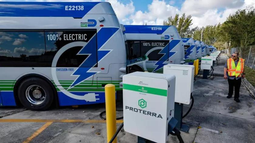 South Florida’s fleet of electric buses cost $126 million. Only a few ...