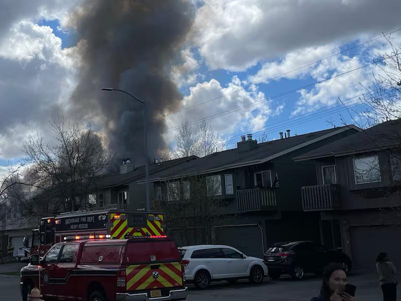 East Anchorage house fire leaves 2 dead