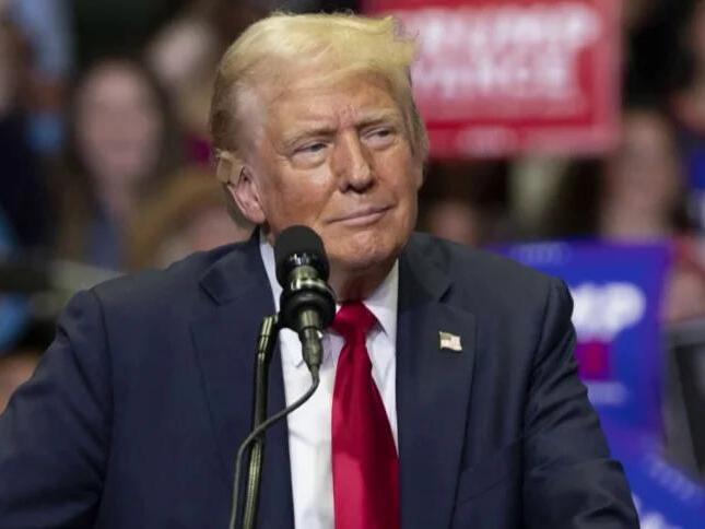 Trump turns his focus to Harris at his first rally after Biden's exit ...