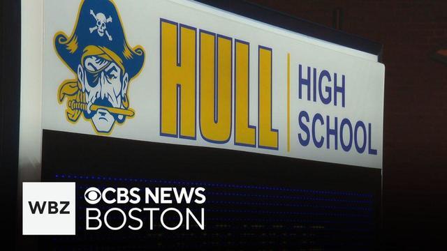 Employee accused of inappropriate relationship with Hull High School ...