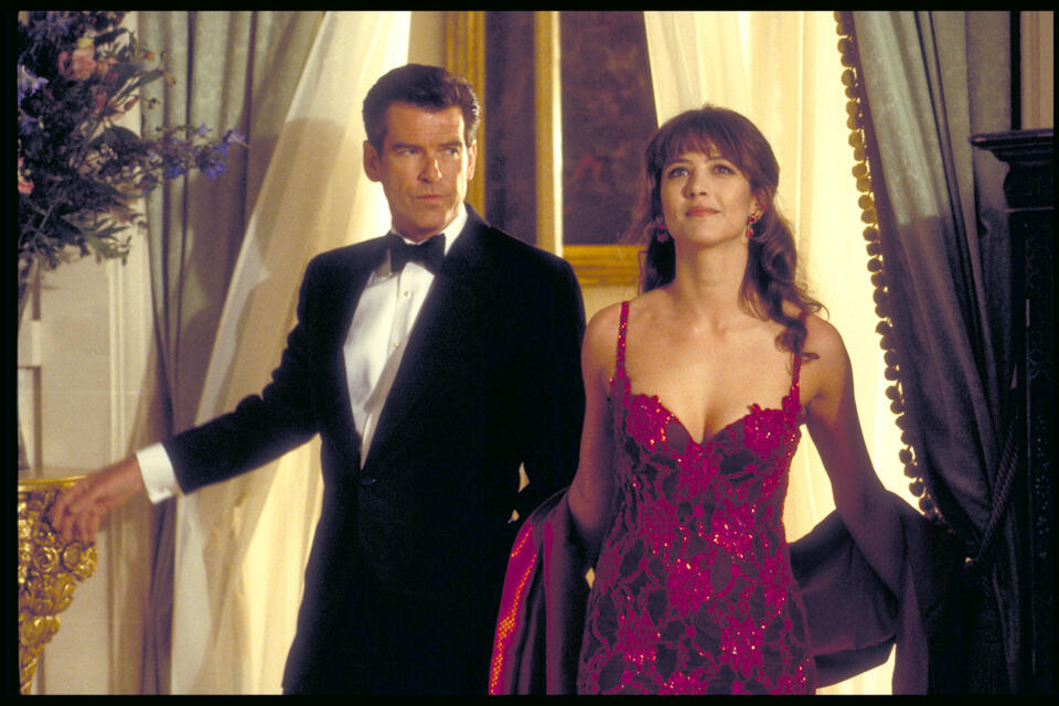 Former Bond Villain Sophie Marceau, 59, Is a Stunning Vision at Paris ...