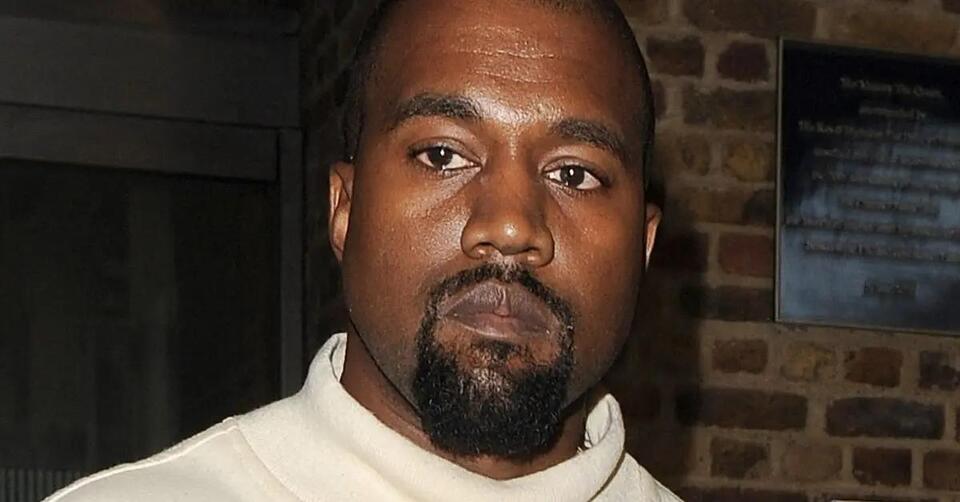 'Nazi' Rapper Kanye West Vows to Perform in Swastika Shirt at Next Year ...