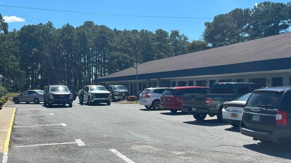 Williamston Police investigate death of man wanted for attempted murder ...