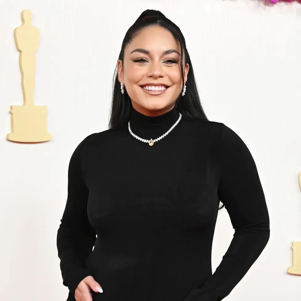 Vanessa Hudgens Announced Her Pregnancy With a Baby-Bump Debut on the ...