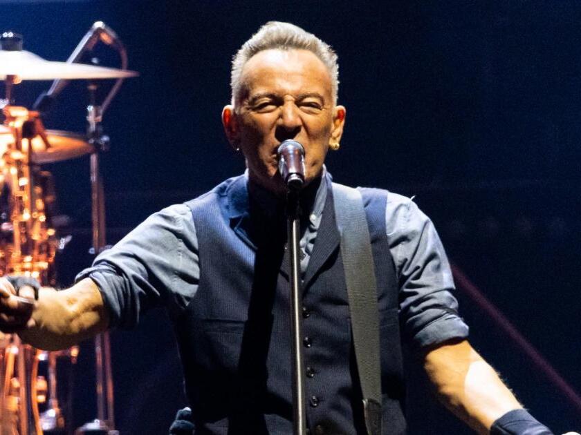 Bruce Springsteen postpones shows for 10 days under ‘doctor’s direction’