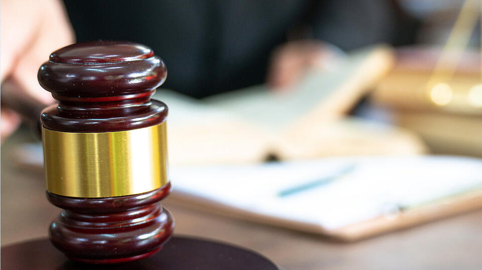 OC man faces federal charge for alleged bomb threat to Disneyland, J.D ...