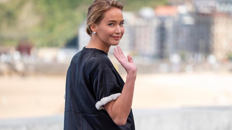 Fans Slam Jennifer Lawrence’s Look at San Sebastian International Film ...