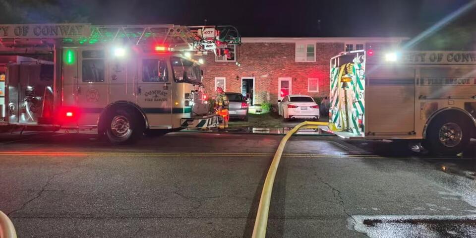 3 taken to hospital after building fire in Conway - NewsBreak