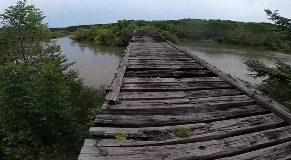 Abandoned Railroad Bridge Across the Manistee River: Mesick, Michigan ...