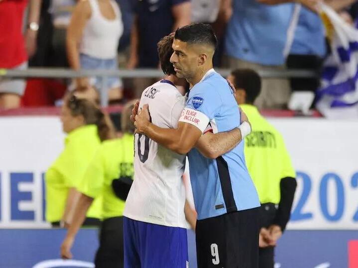 Luis Suarez's classy reaction after USMNT ace asks for jersey following ...