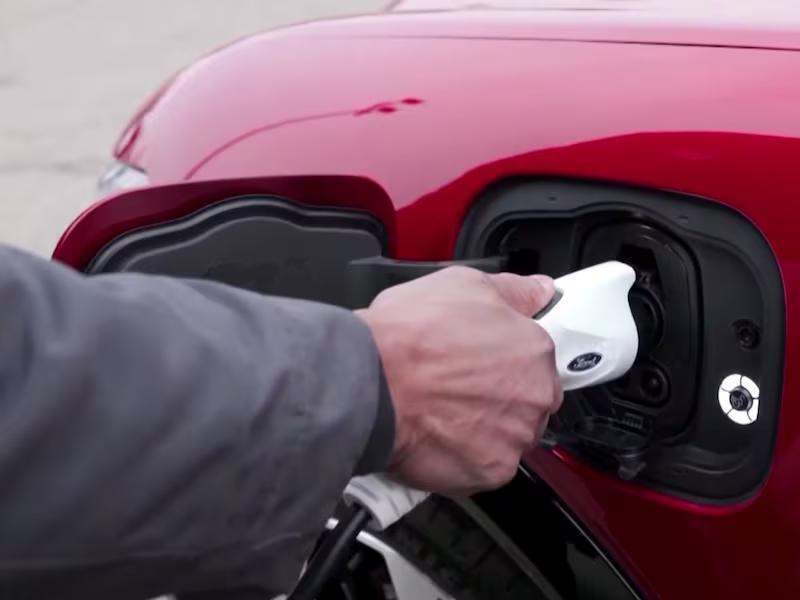 Vt. EV, plug-in hybrid owners to pay new fees next year