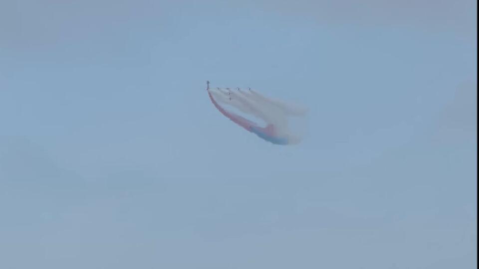 Red Arrows perform spectacular air display over Aberdeen Beach at Tall ...