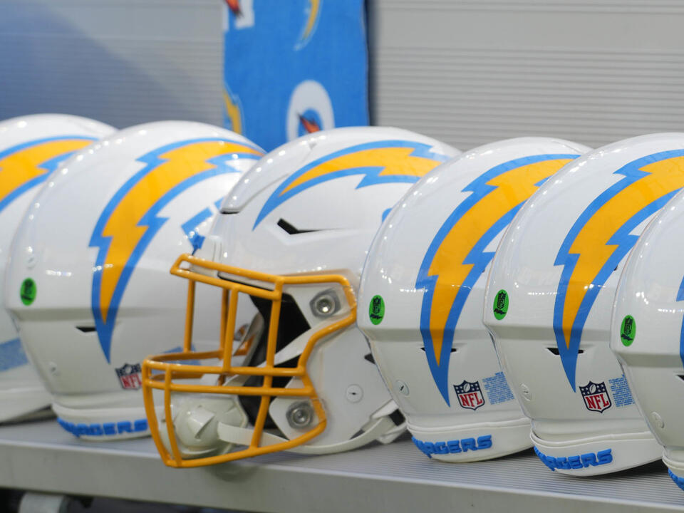 Chargers News: Chargers set to stun in iconic powder blue uniforms ...