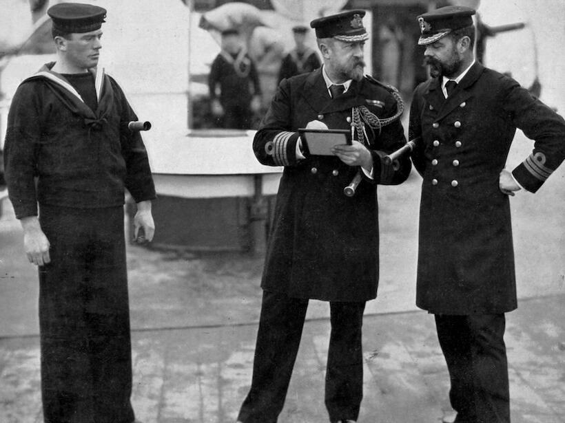 The history of US Navy sailor's 13-button pants is deeper than you ...