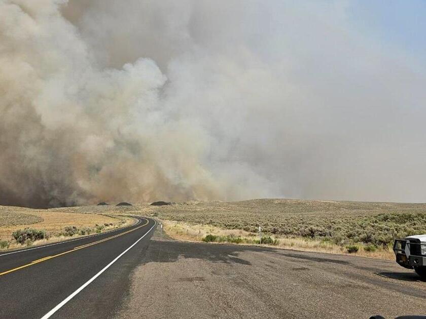 Cow Valley Fire in Eastern Oregon now 73,000 acres; threatens homes ...