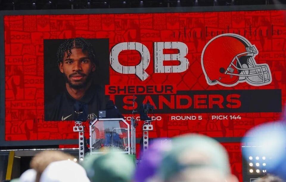 Shedeur Sanders' draft plummet drives massive TV ratings - NewsBreak