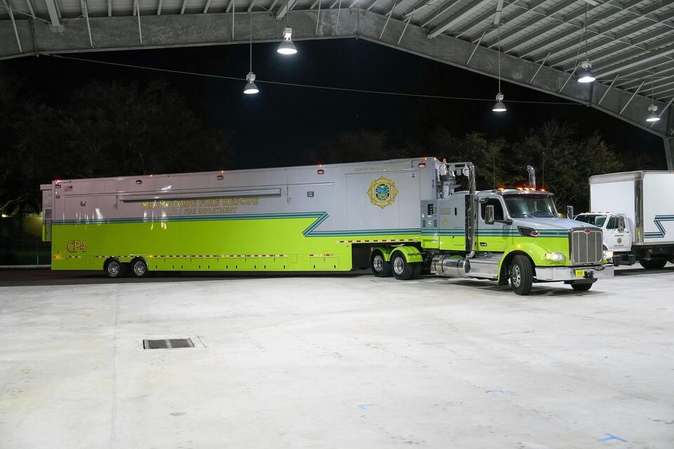 FL Fire Department Takes Delivery of New 65,000-Pound Mobile Command ...