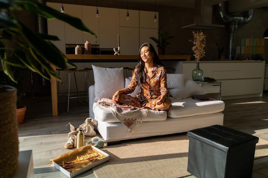 What Your Body Is Telling You When You’re Super Exhausted After Eating ...